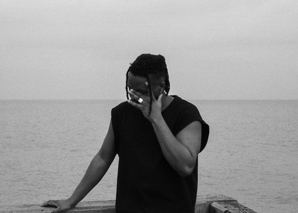 Chanson. Dans son troisième single, ATHEBA invite à la danse - Balance ...